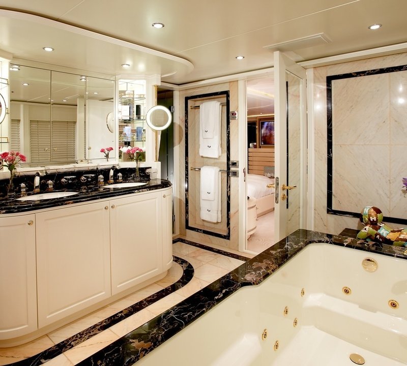 MAC BREW Yacht Charter Details, Heesen | CHARTERWORLD Luxury Superyachts